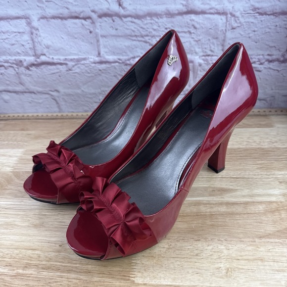 Fergalicious | Shoes | Fergalicious By Fergie Glamorous Shoes Women 2m ...